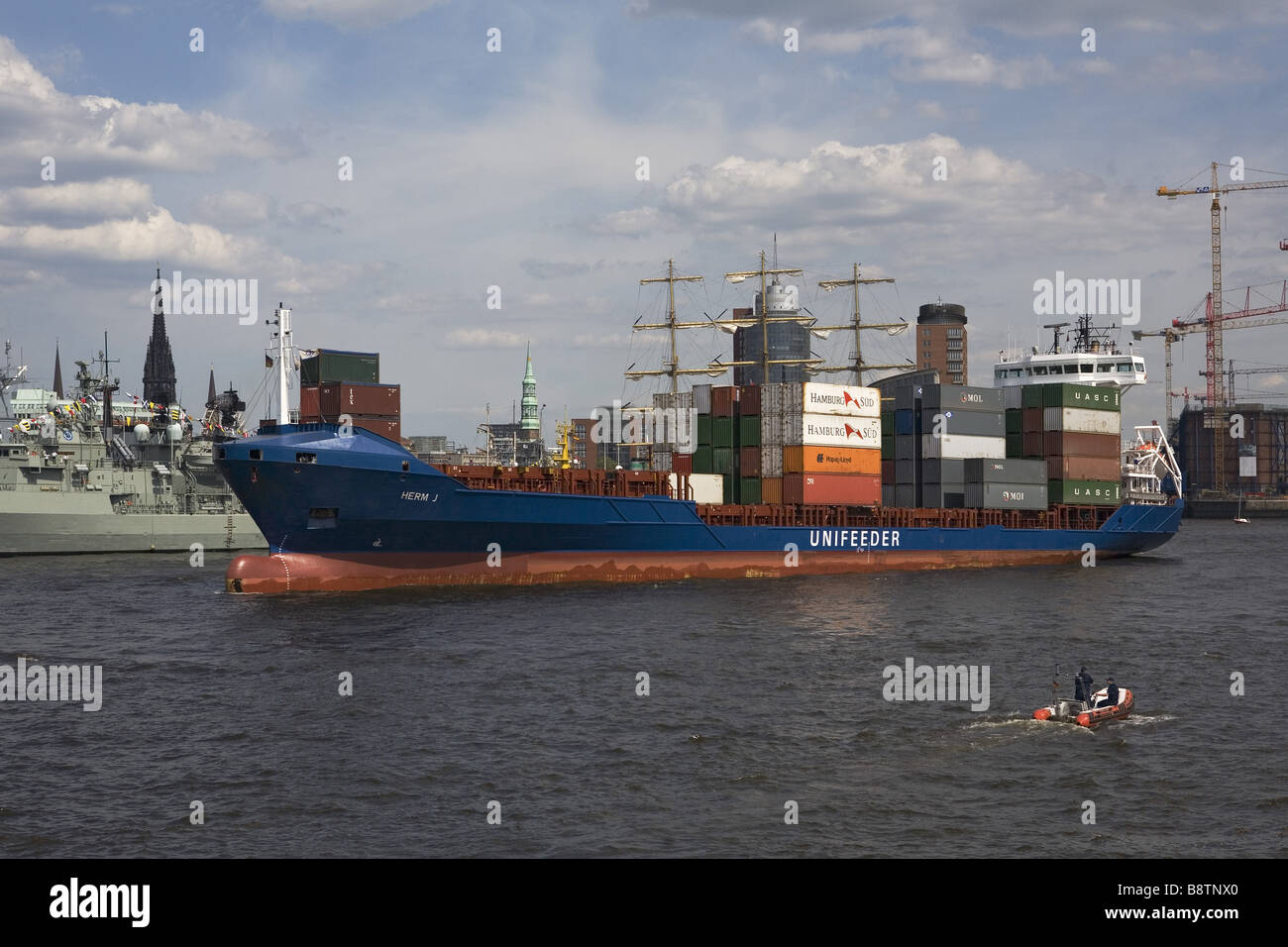 Harbour birthday in hamburg port hi-res stock photography and images ...