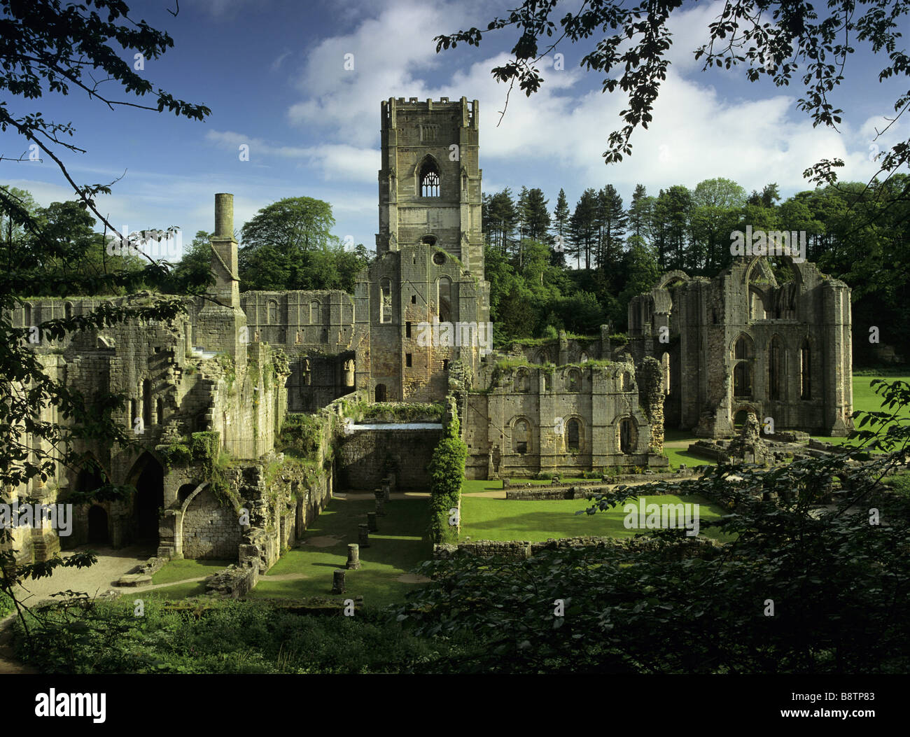 Fountains Abbey/Studley Royal Stock Photo - Alamy