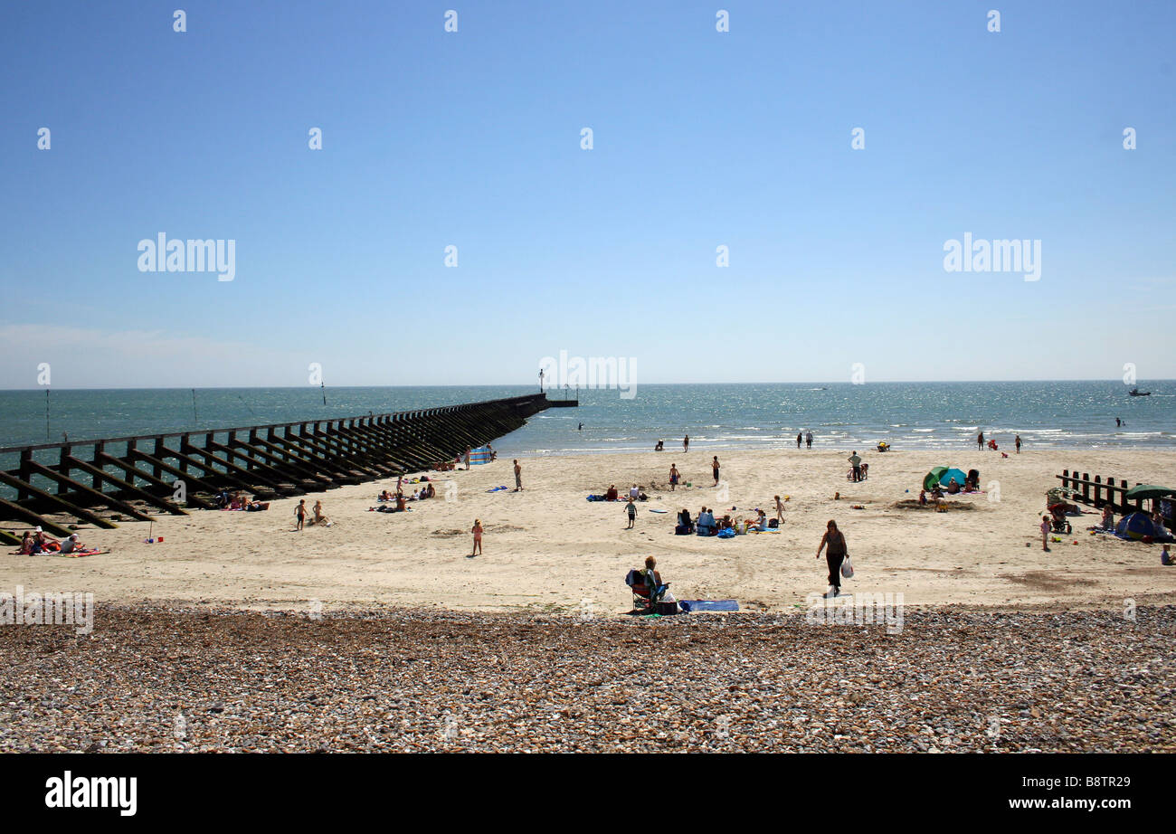 Littlehampton seaside resort hi-res stock photography and images - Alamy