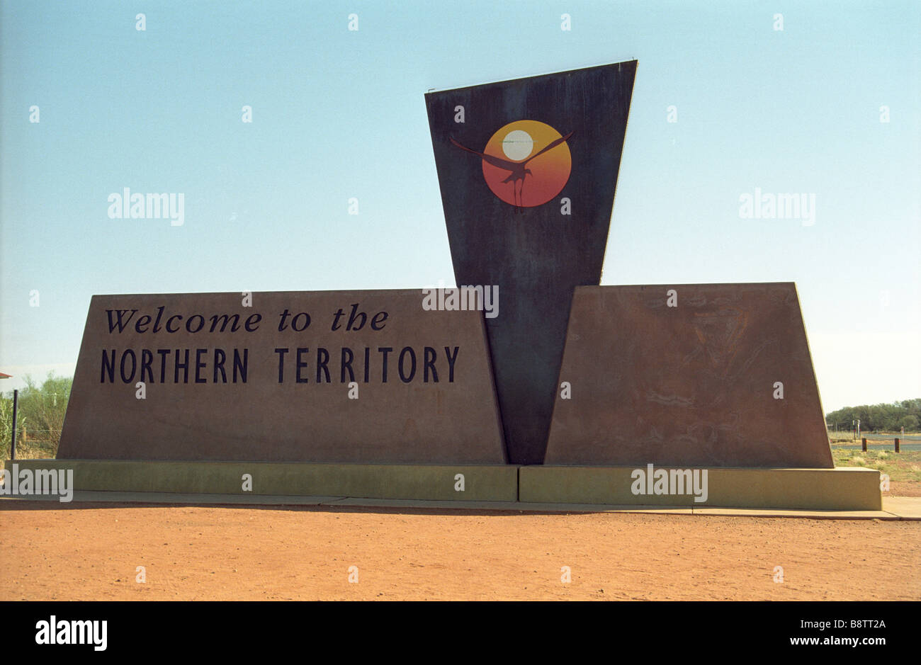 Welcome sign northern territory australia hi-res stock photography and ...