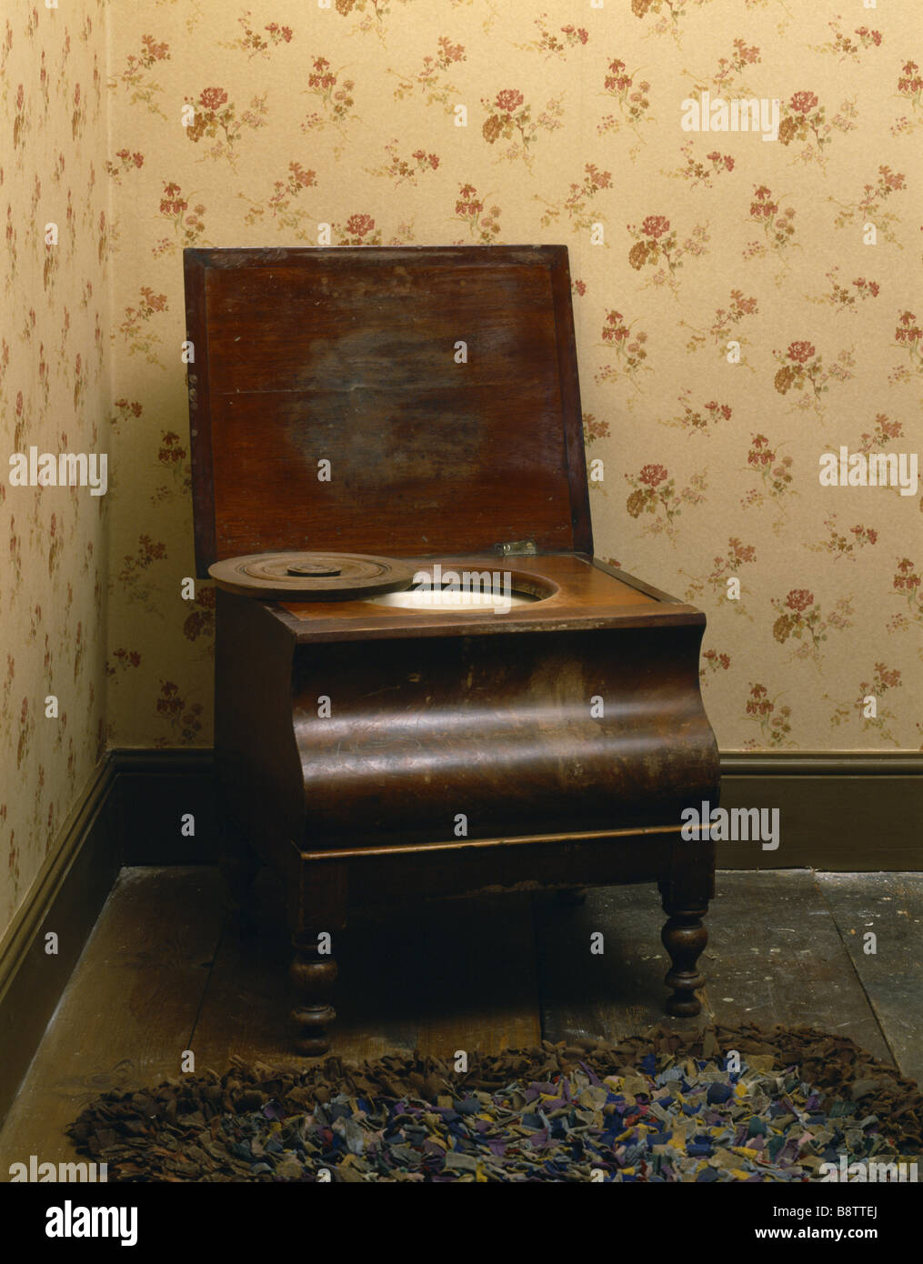 Birmingham toilet hi-res stock photography and images - Alamy