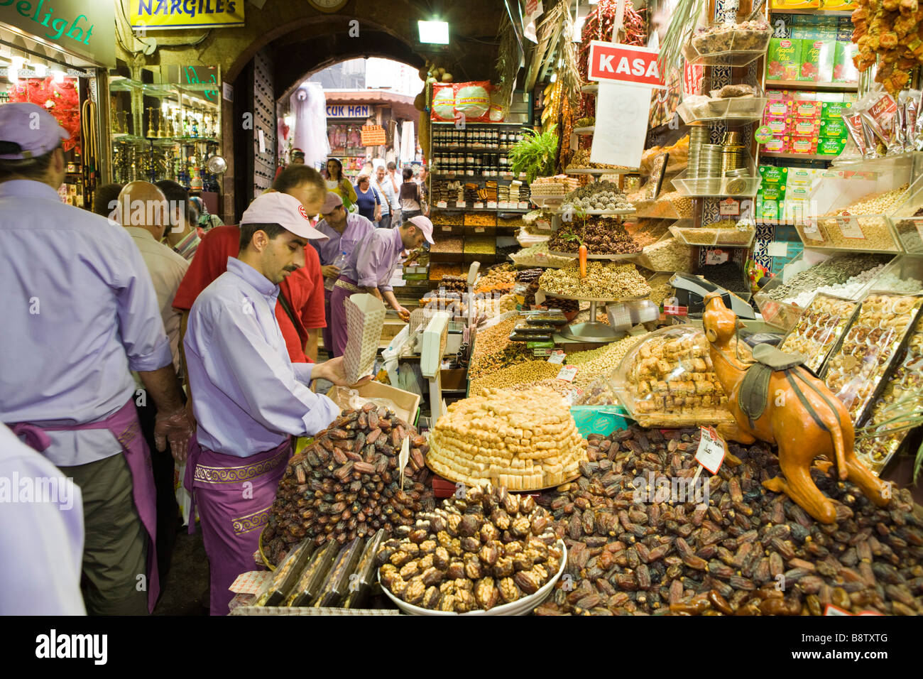 Main Passage at Egyptian Bazaar Istanbul Turkey Stock Photo - Alamy