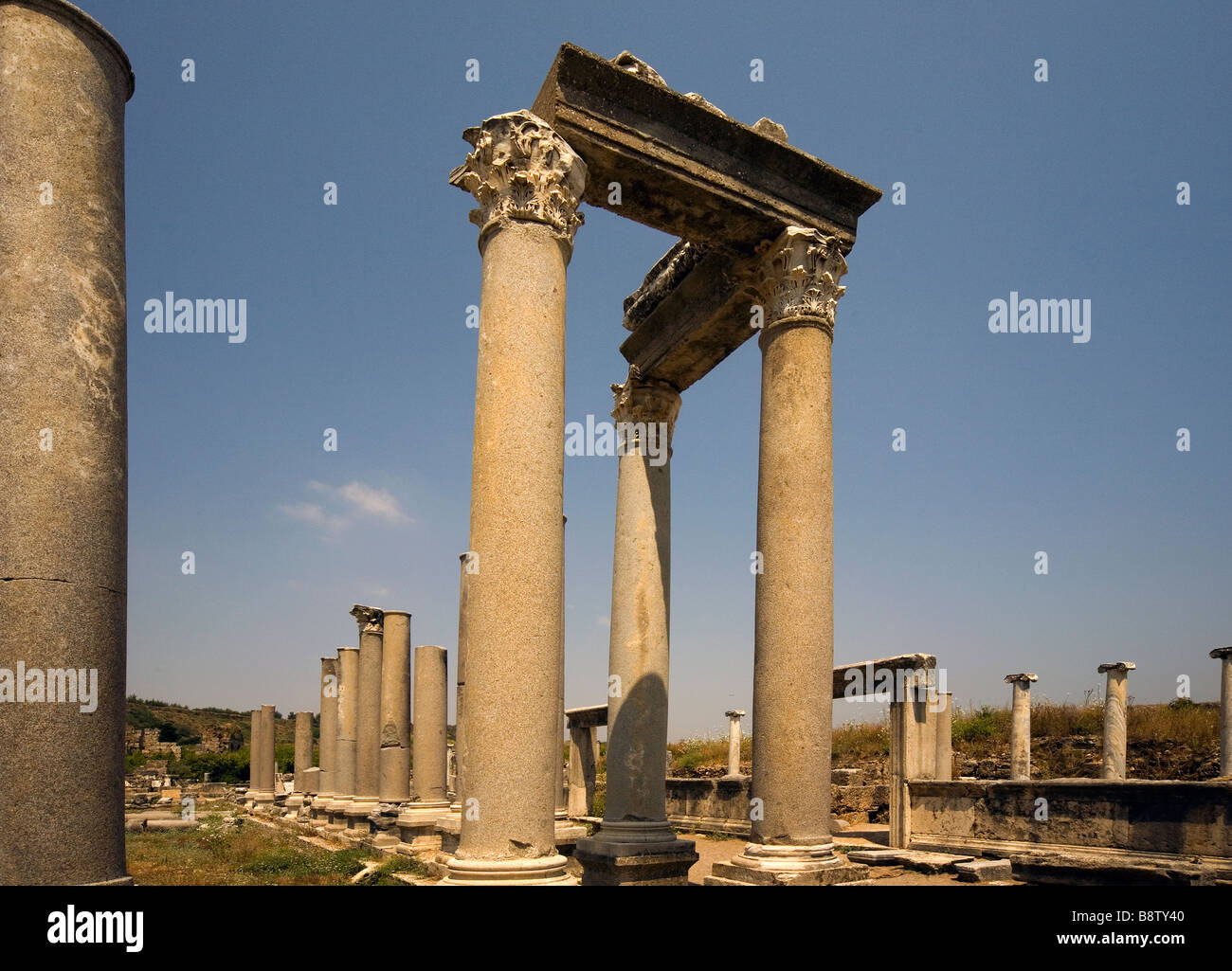 Ancient Perge ruins Turkey Stock Photo - Alamy