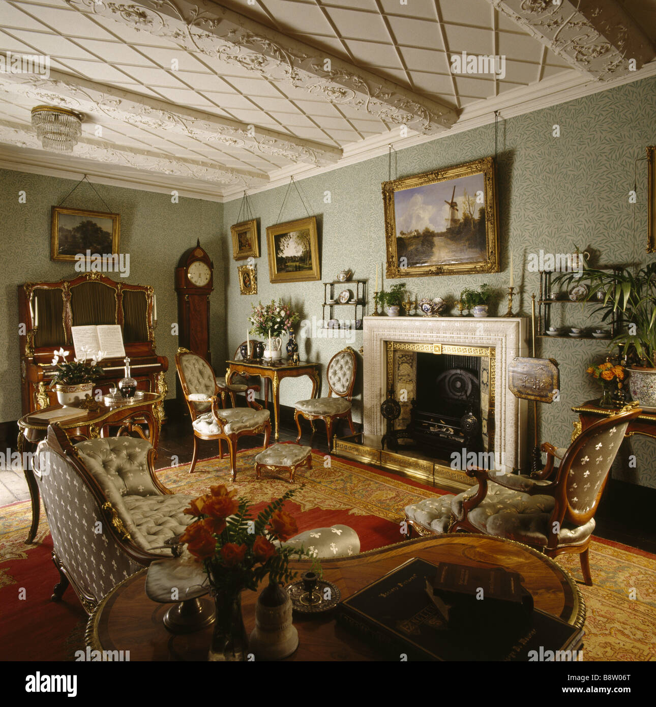 Cluttered hall hi-res stock photography and images - Alamy