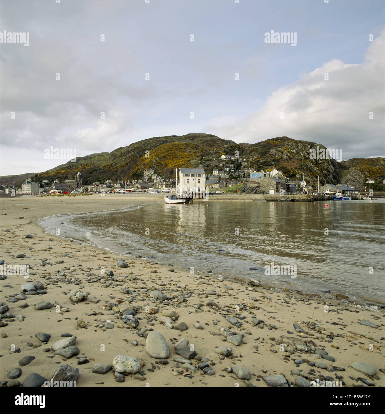 Dinas village hi-res stock photography and images - Alamy
