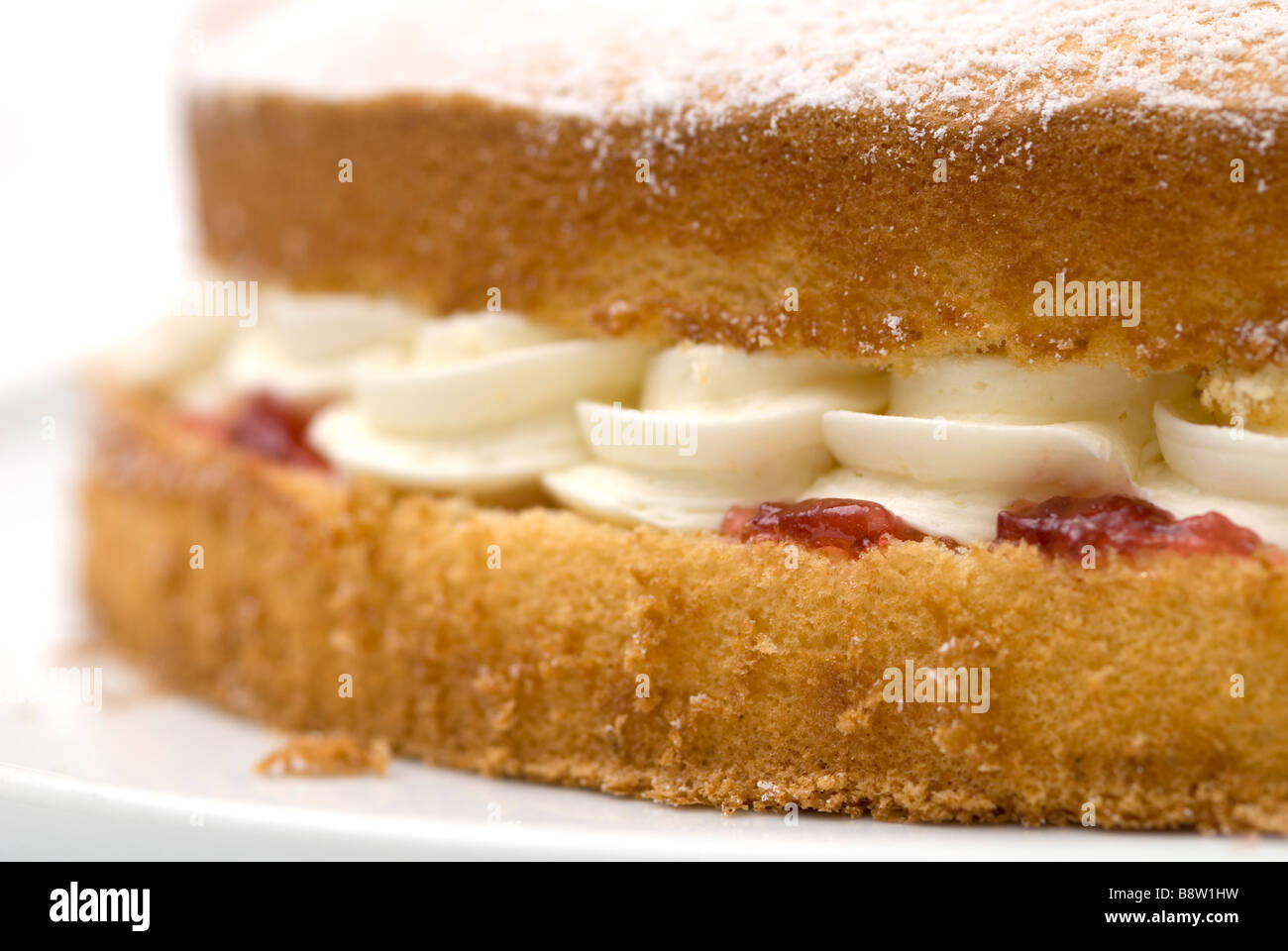 How To Make A Victoria Sponge High Resolution Stock Photography and ...