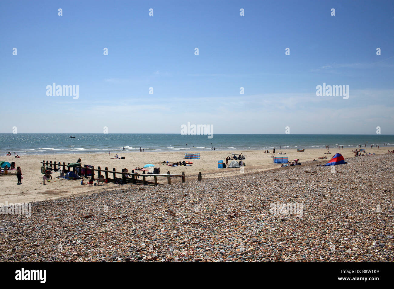 Littlehampton beach hi-res stock photography and images - Alamy