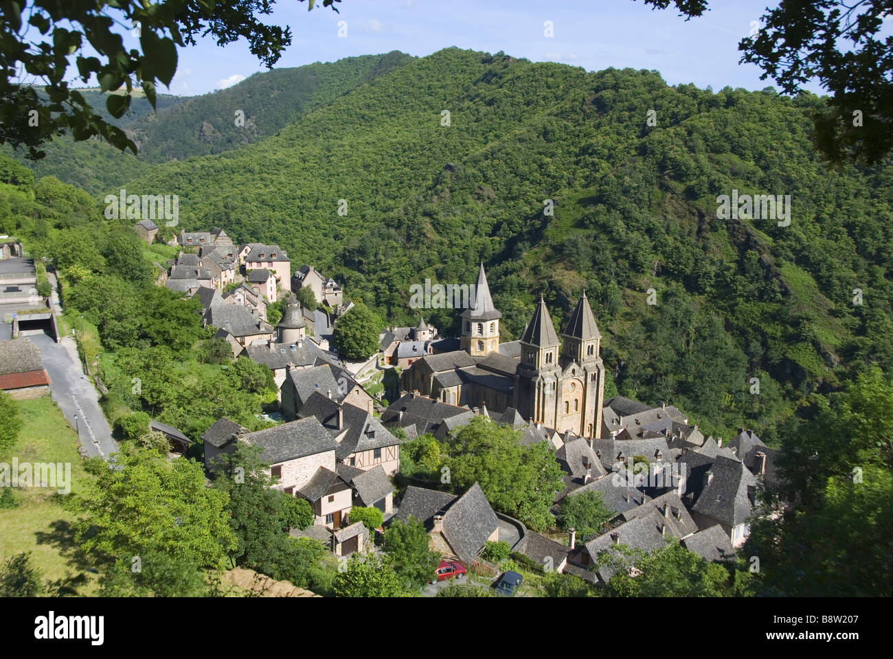 view on Conques with church Sainte-Foy, France, Midi-Pyrenees, Conques ...