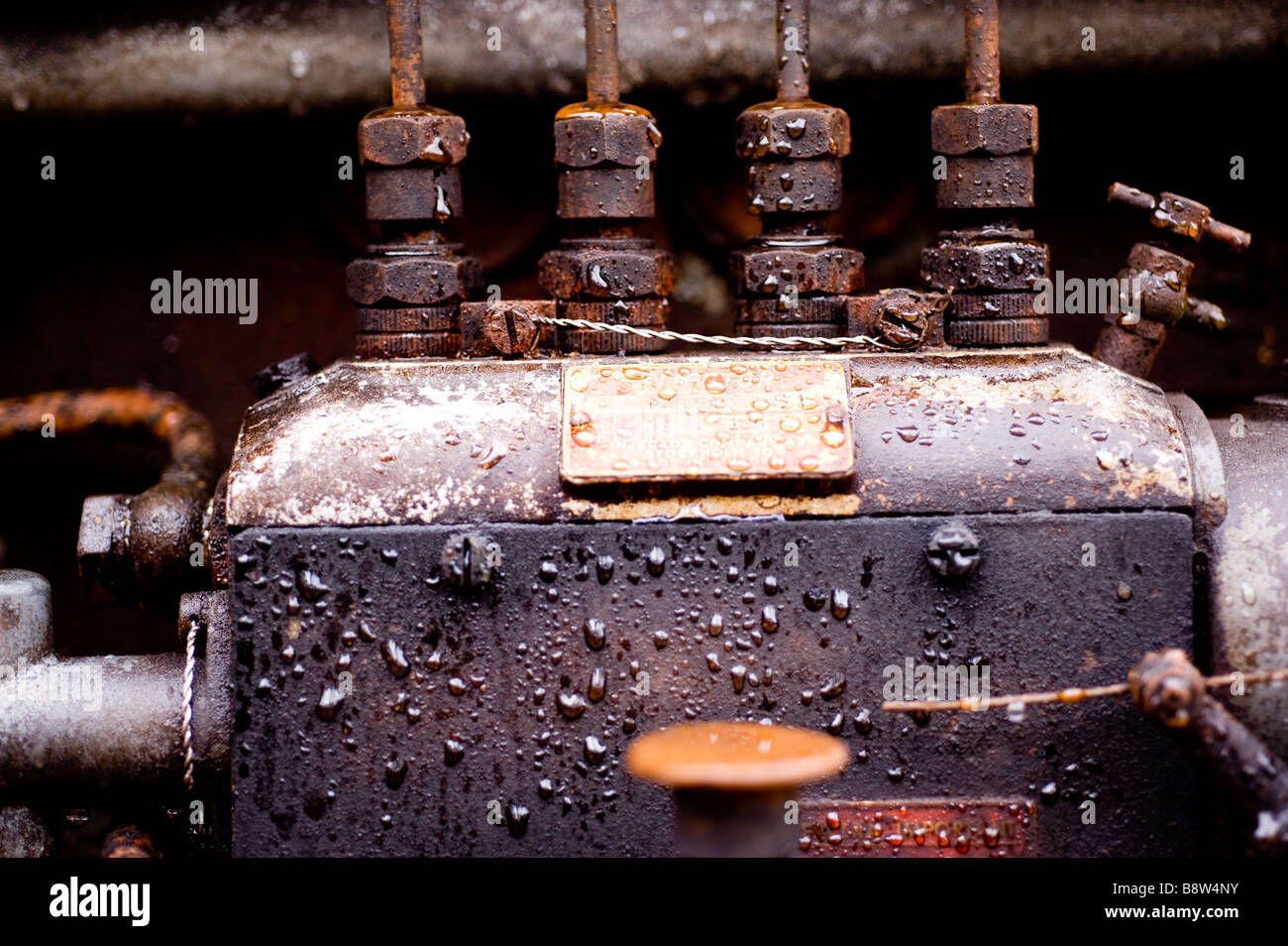Broken old rusted train hi-res stock photography and images - Alamy