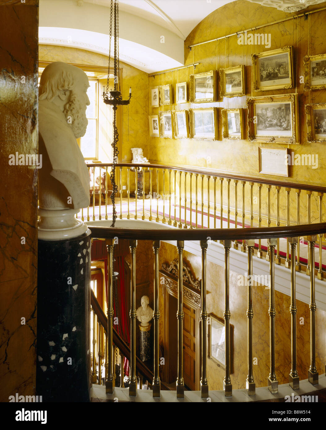 Collection of light fittings hi-res stock photography and images - Alamy