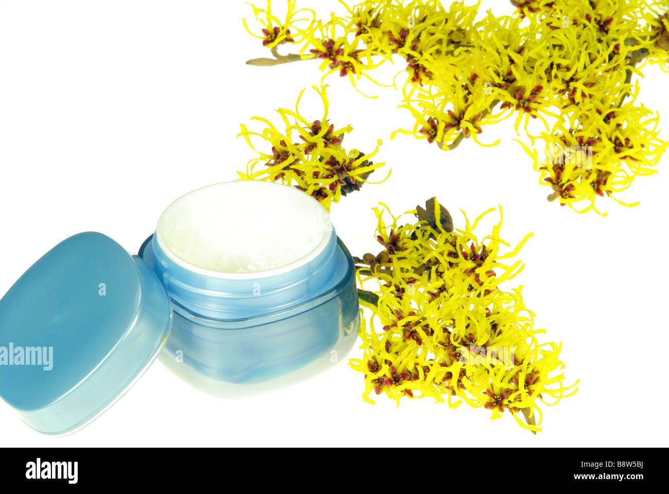 Dose creme hi-res stock photography and images - Alamy