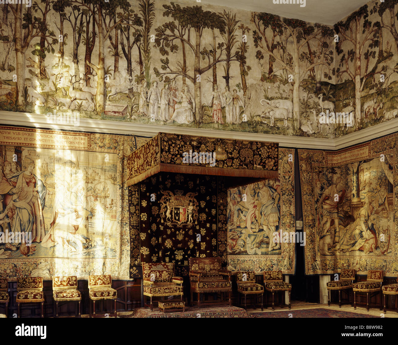 Hardwick coat of arms hi-res stock photography and images - Alamy