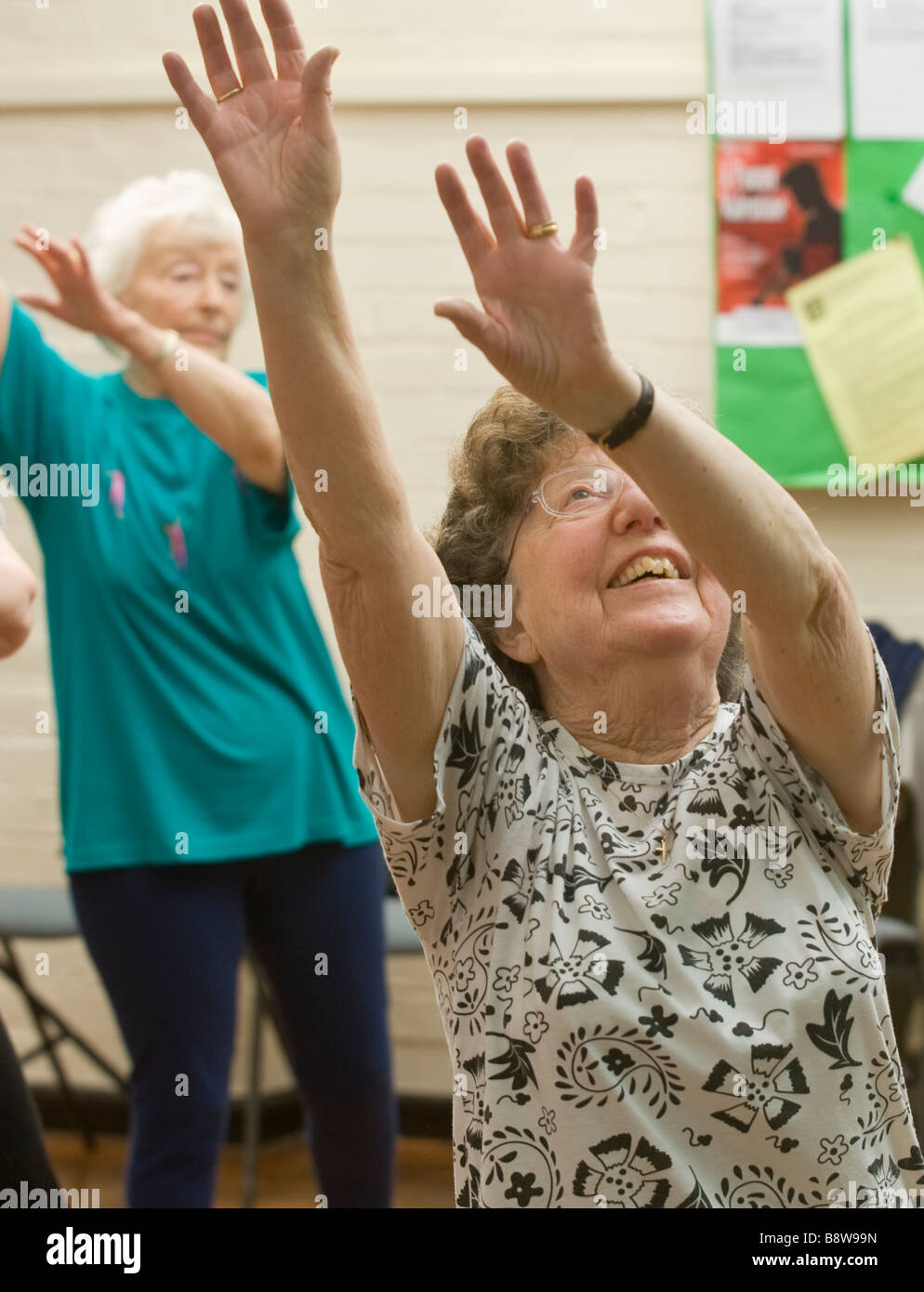 Keep fit classes women health hi-res stock photography and images - Alamy