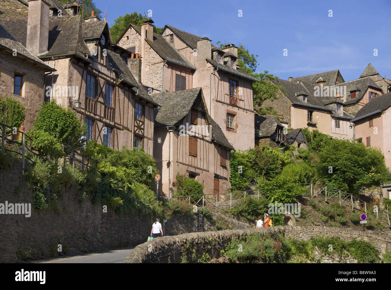 Oldtown of conques hi-res stock photography and images - Alamy