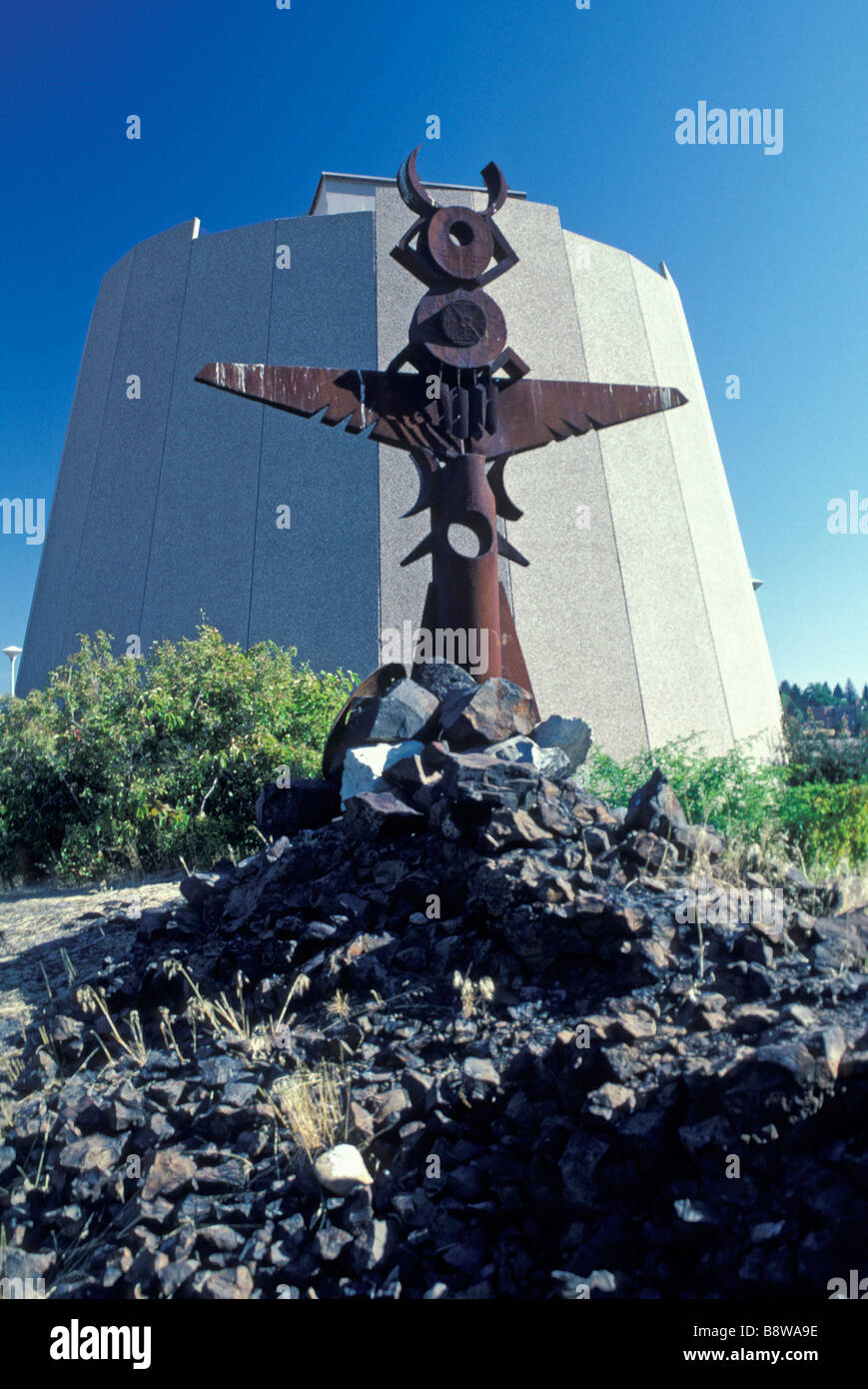 Native american museum artifact hi-res stock photography and images - Alamy
