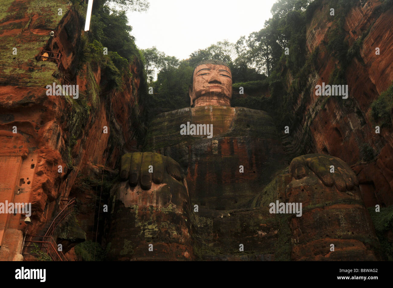 China Sichuan Province Leshan giant stone carved Dafo Buddha Stock ...