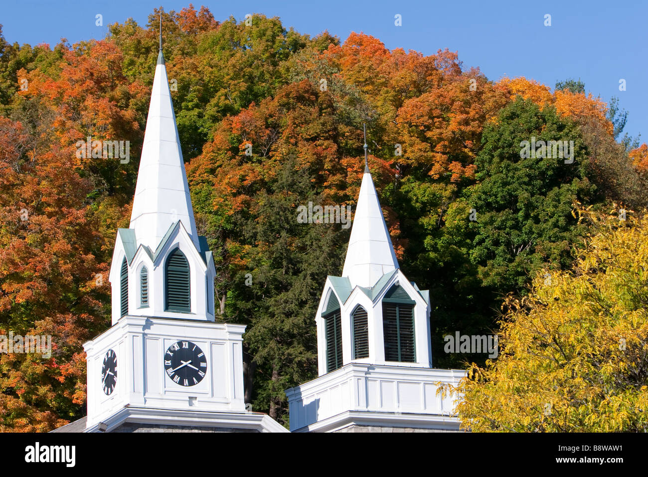 Church steeple fall colors hi-res stock photography and images - Alamy