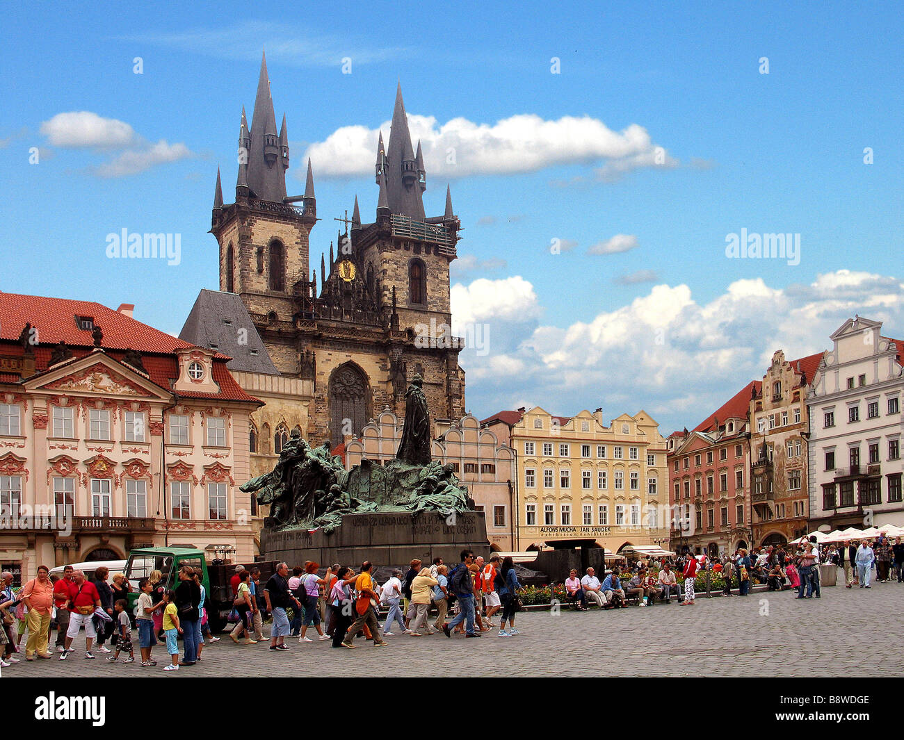 Prague old town square hi-res stock photography and images - Alamy