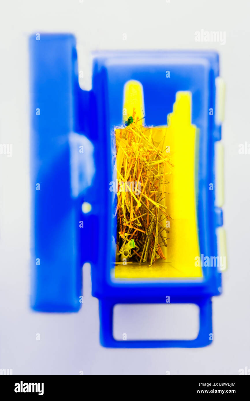 Safety sharps hi-res stock photography and images - Alamy