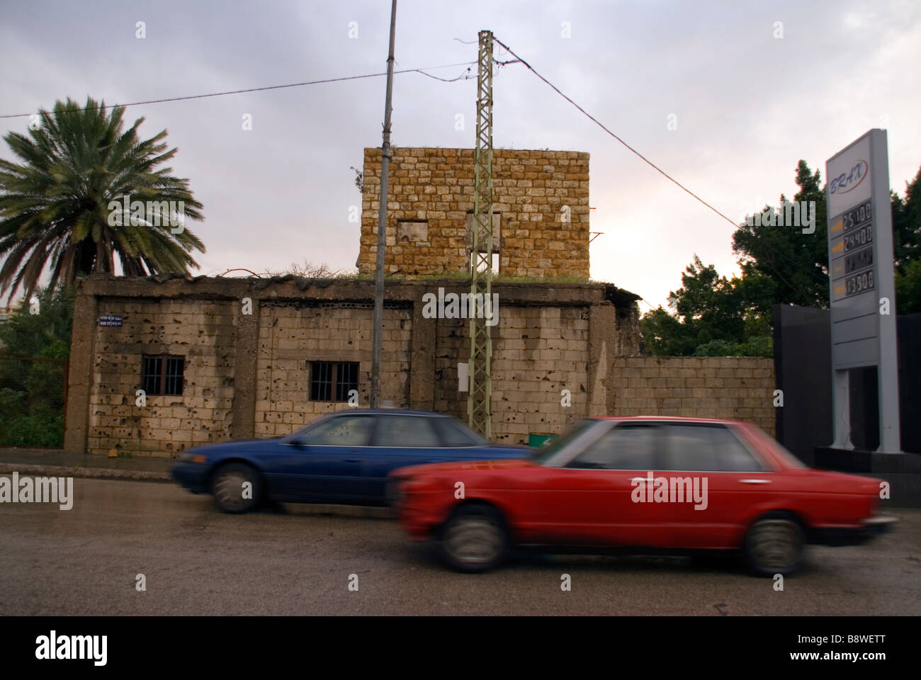 on the roadside beirut lebanon Stock Photo - Alamy