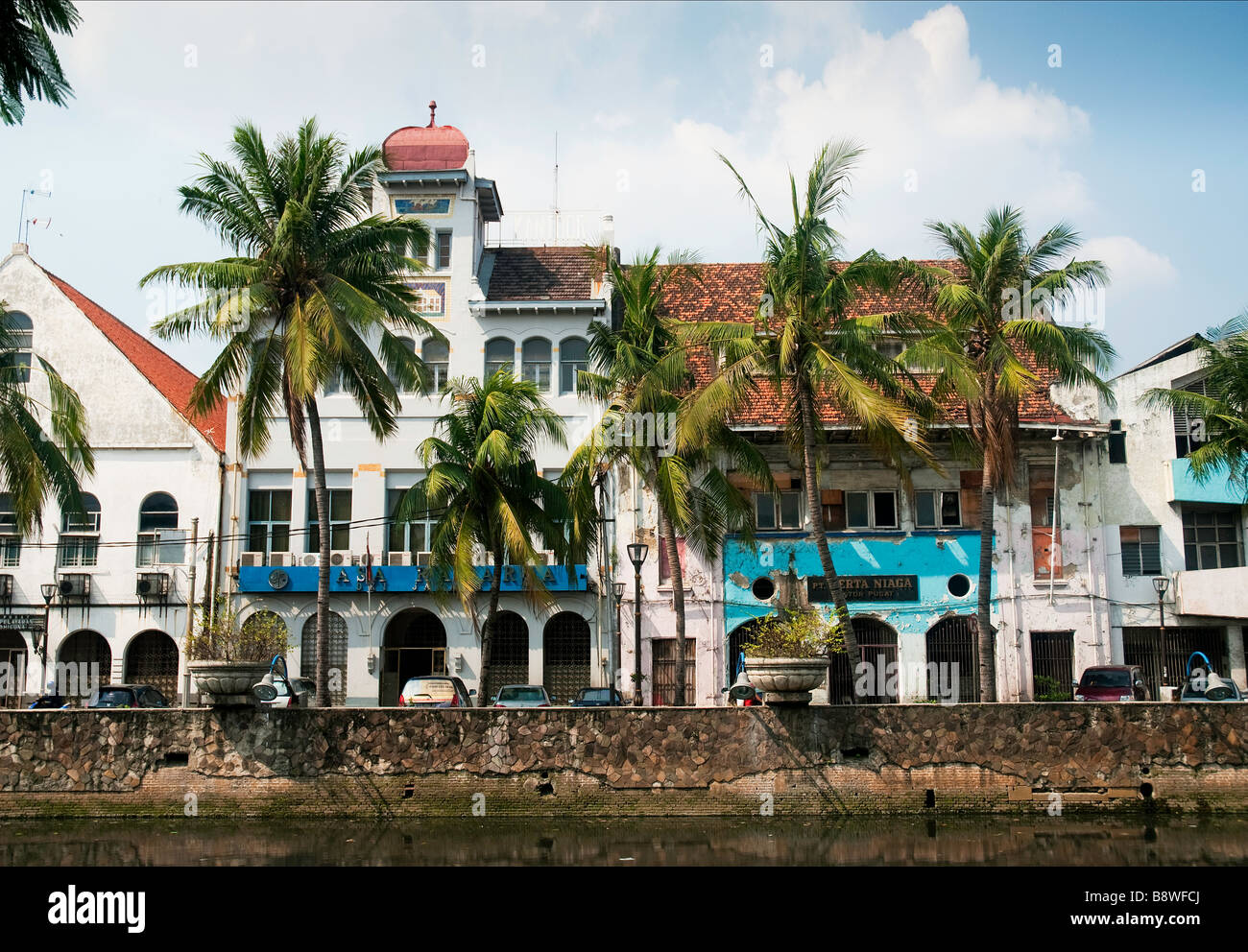 Indonesia city hi-res stock photography and images - Alamy