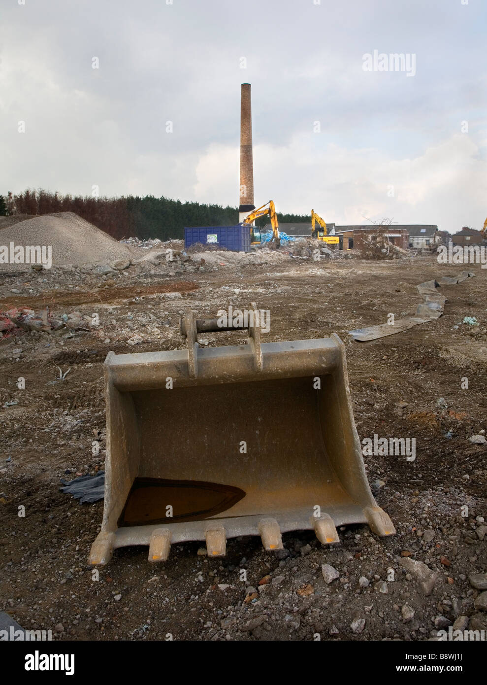 Demolition machinery hi-res stock photography and images - Alamy