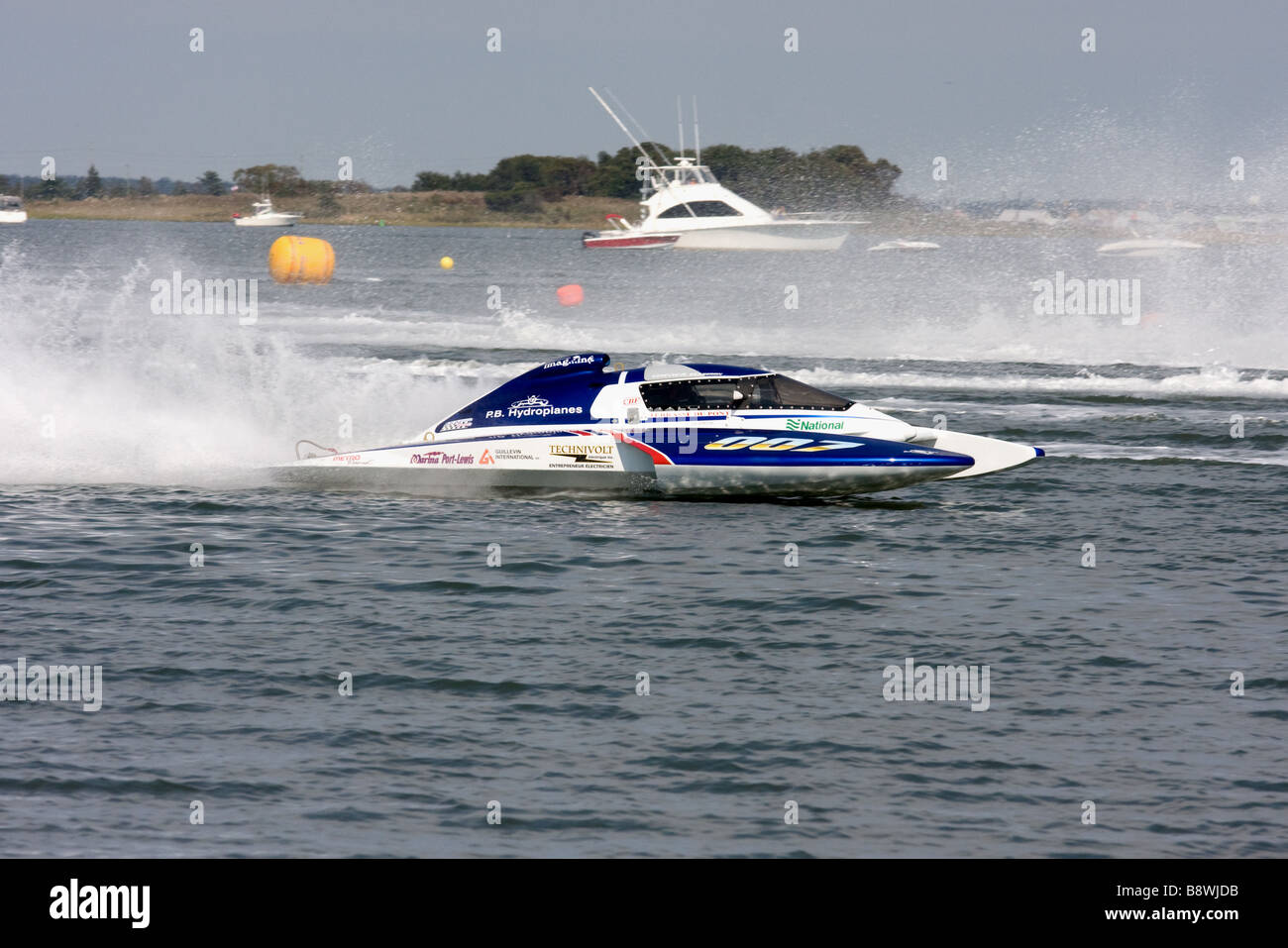 Racing Hydroplanes High Resolution Stock Photography and Images - Alamy