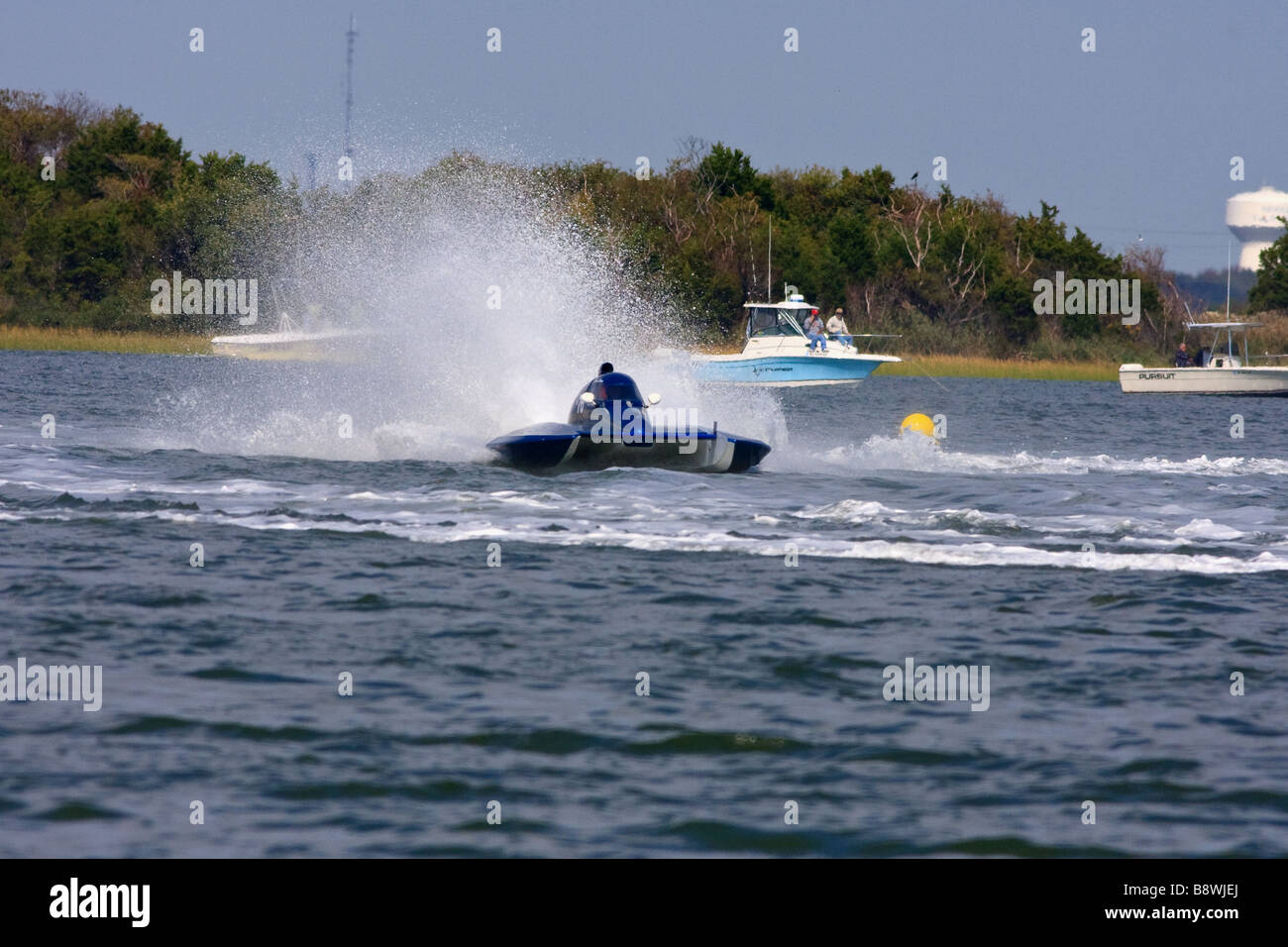 Racing Hydroplanes High Resolution Stock Photography and Images - Alamy