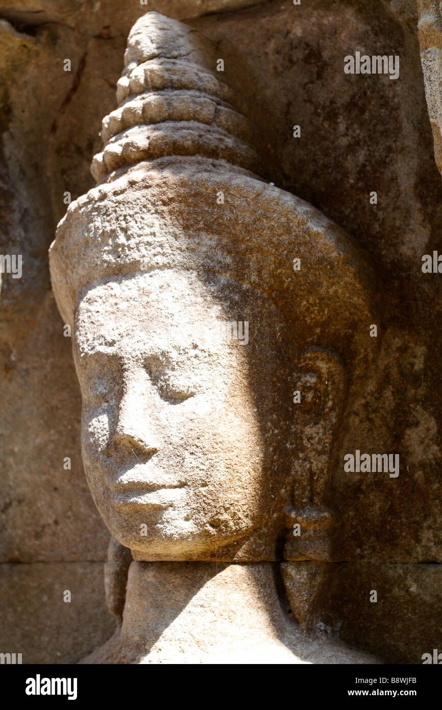 Detail of an Apsara figure on the interior walls of Angkor wat ...