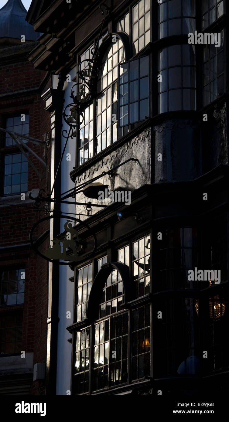 Historic guildford hi-res stock photography and images - Alamy