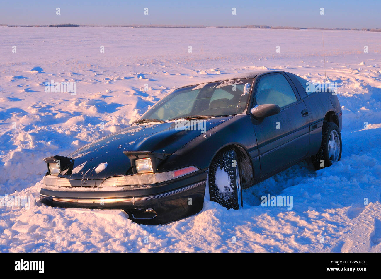 Car accident in snow hi-res stock photography and images - Alamy