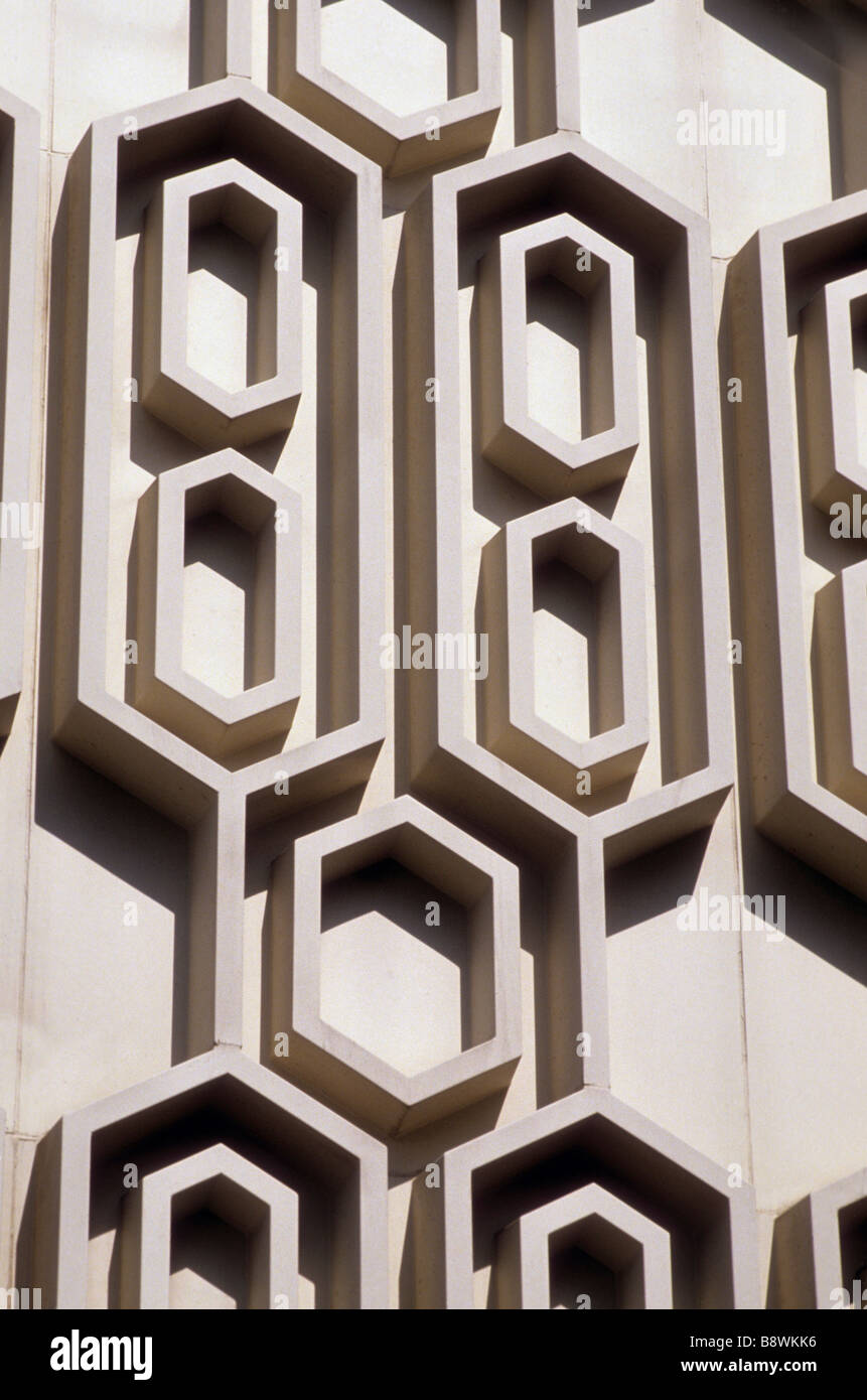 California State University Fullerton Library pattern wall outside ...