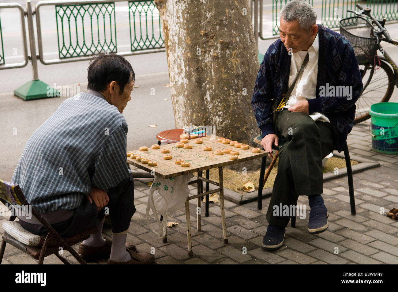 Xiangqi chinese chess game hi-res stock photography and images - Alamy