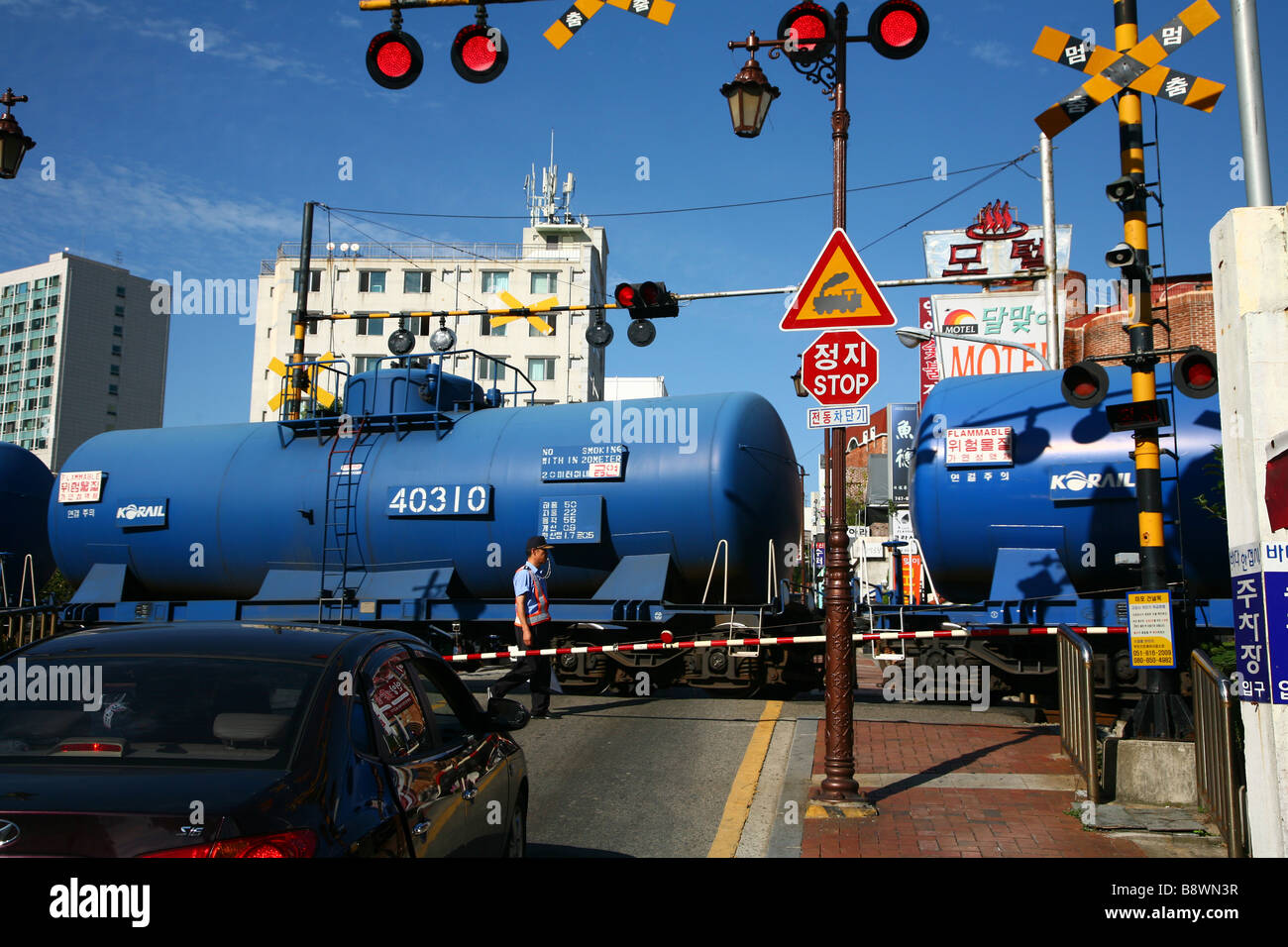 Train à busan hi-res stock photography and images - Alamy