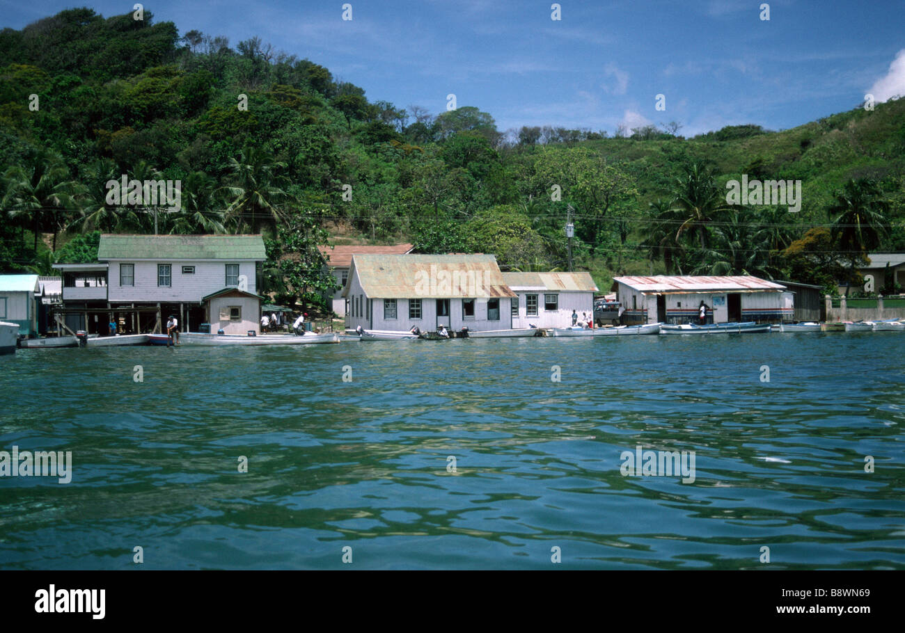 Homes on stilts in the unspoilt and peaceful settlement of Oak Ridge on ...