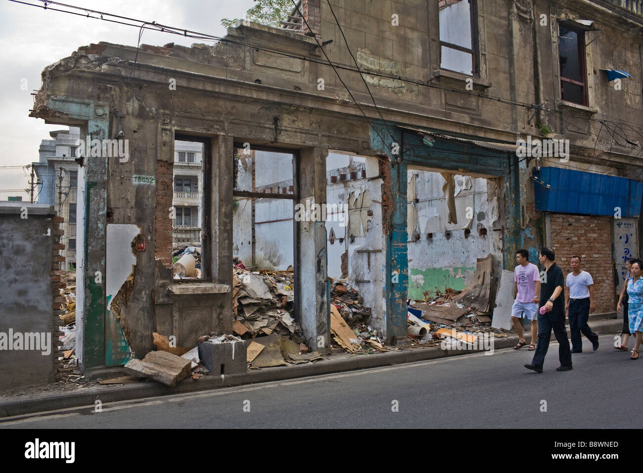 Old building in wuhan hi-res stock photography and images - Alamy