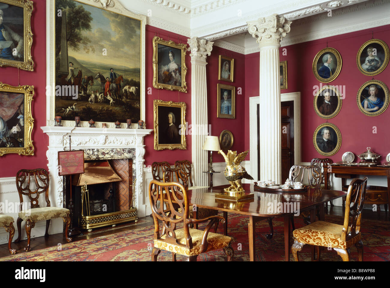 Uk stourhead house interior hi-res stock photography and images - Alamy
