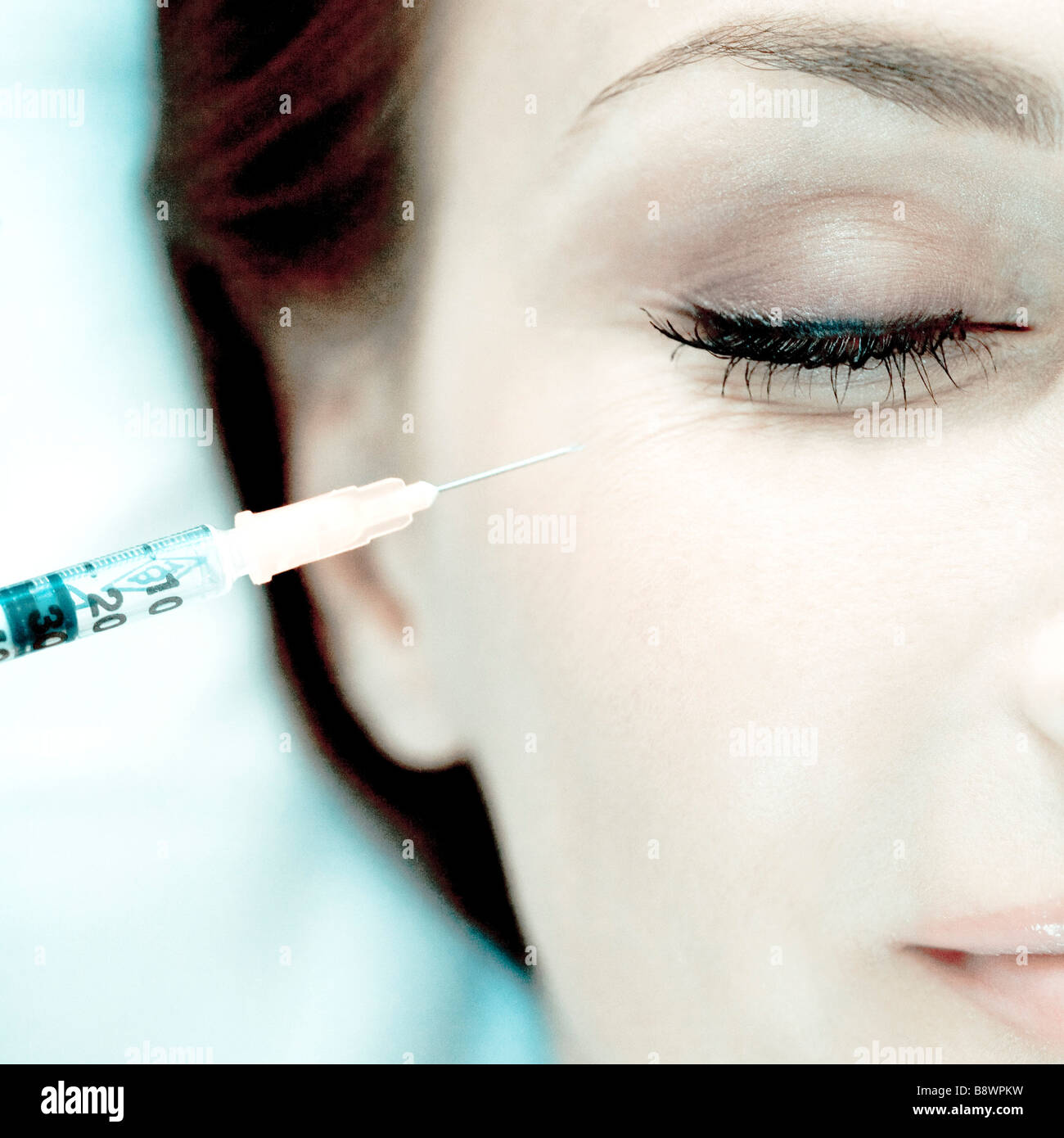 woman, injection of botulinum Stock Photo - Alamy