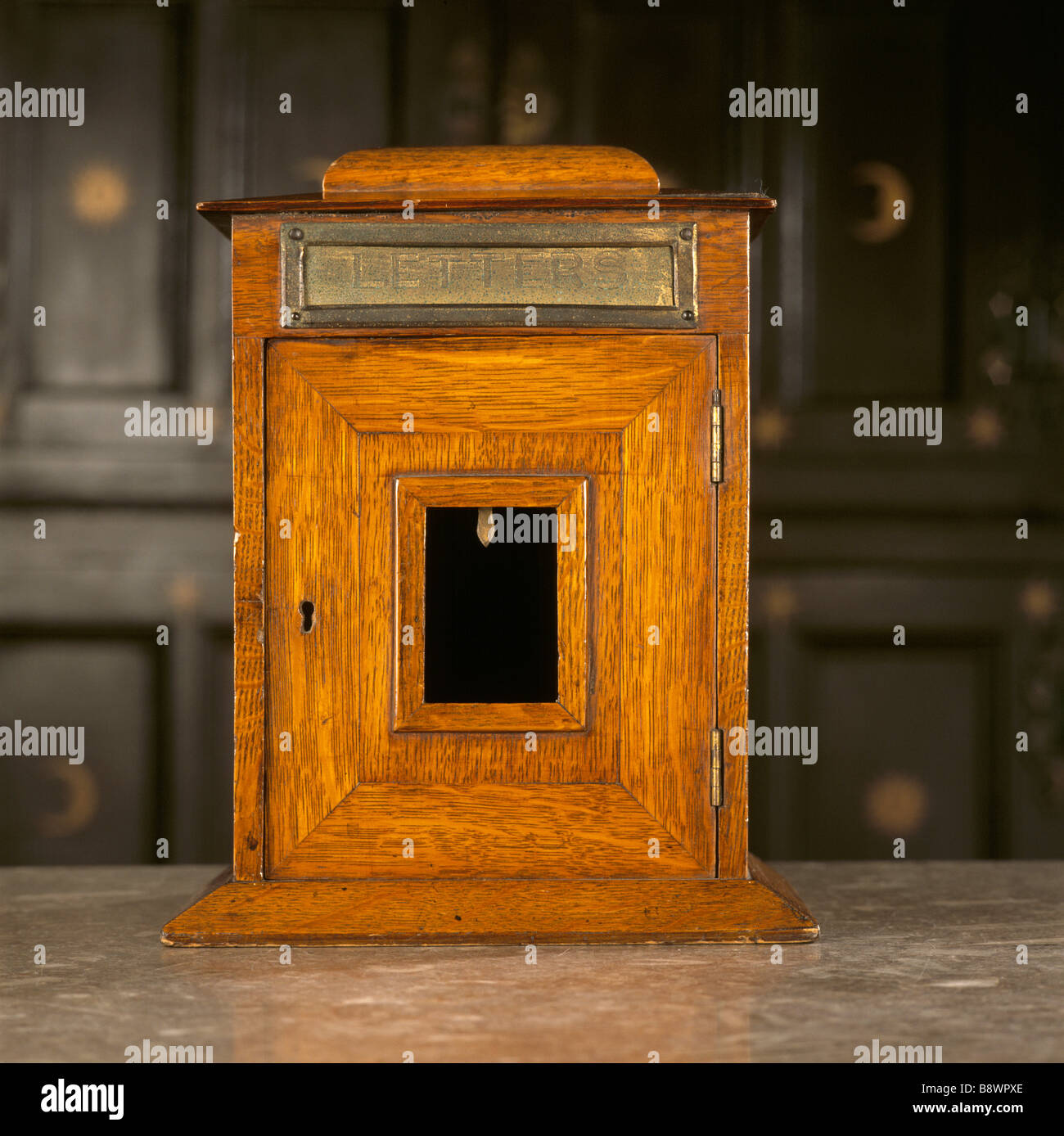 A close up of a post box at Calke Abbey Stock Photo - Alamy