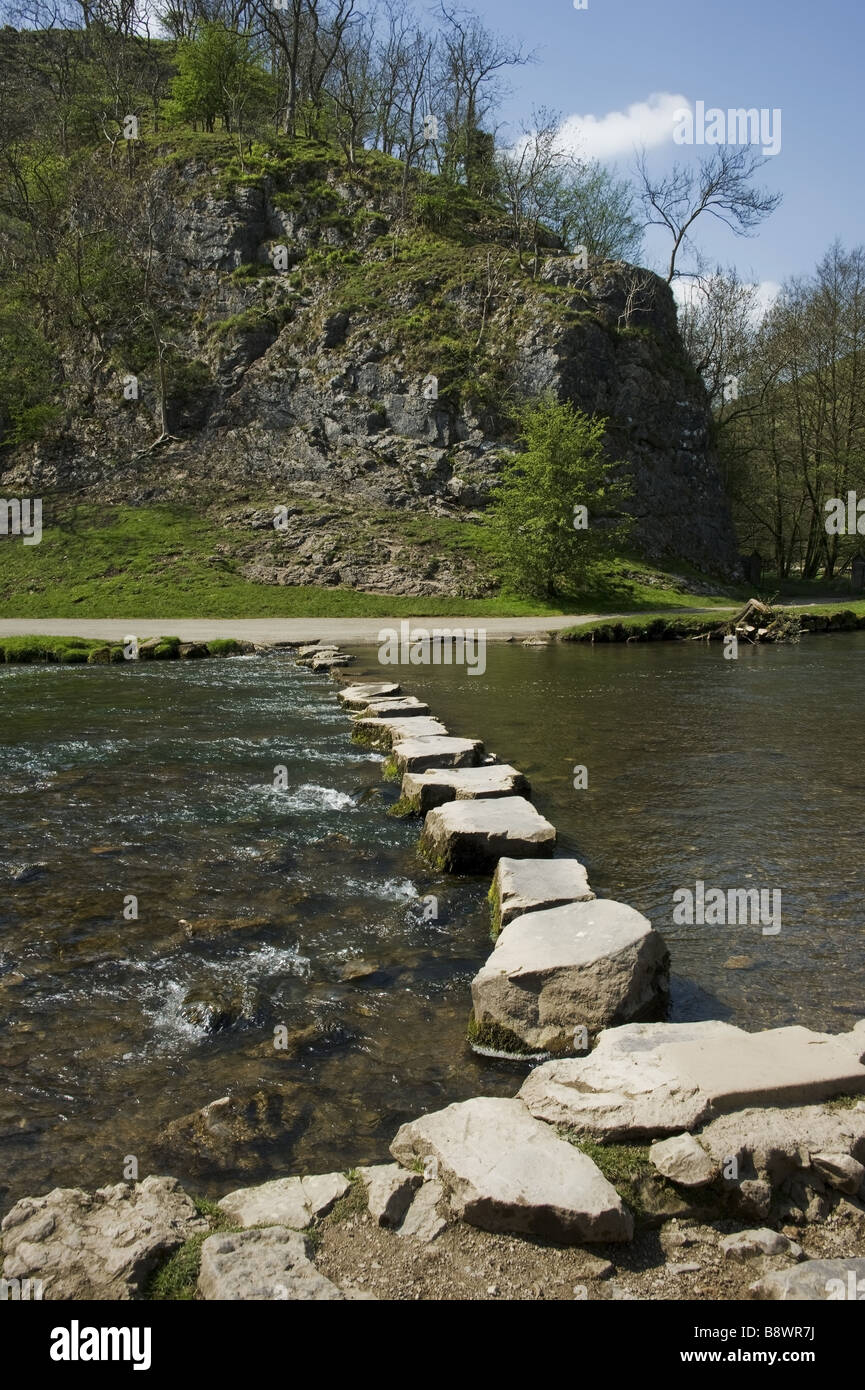 River stepping stones footpath rural uk hi-res stock photography and ...