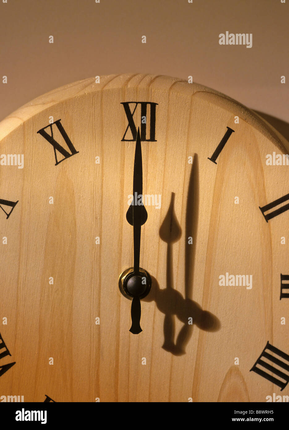 12 o clock noon hi-res stock photography and images - Alamy