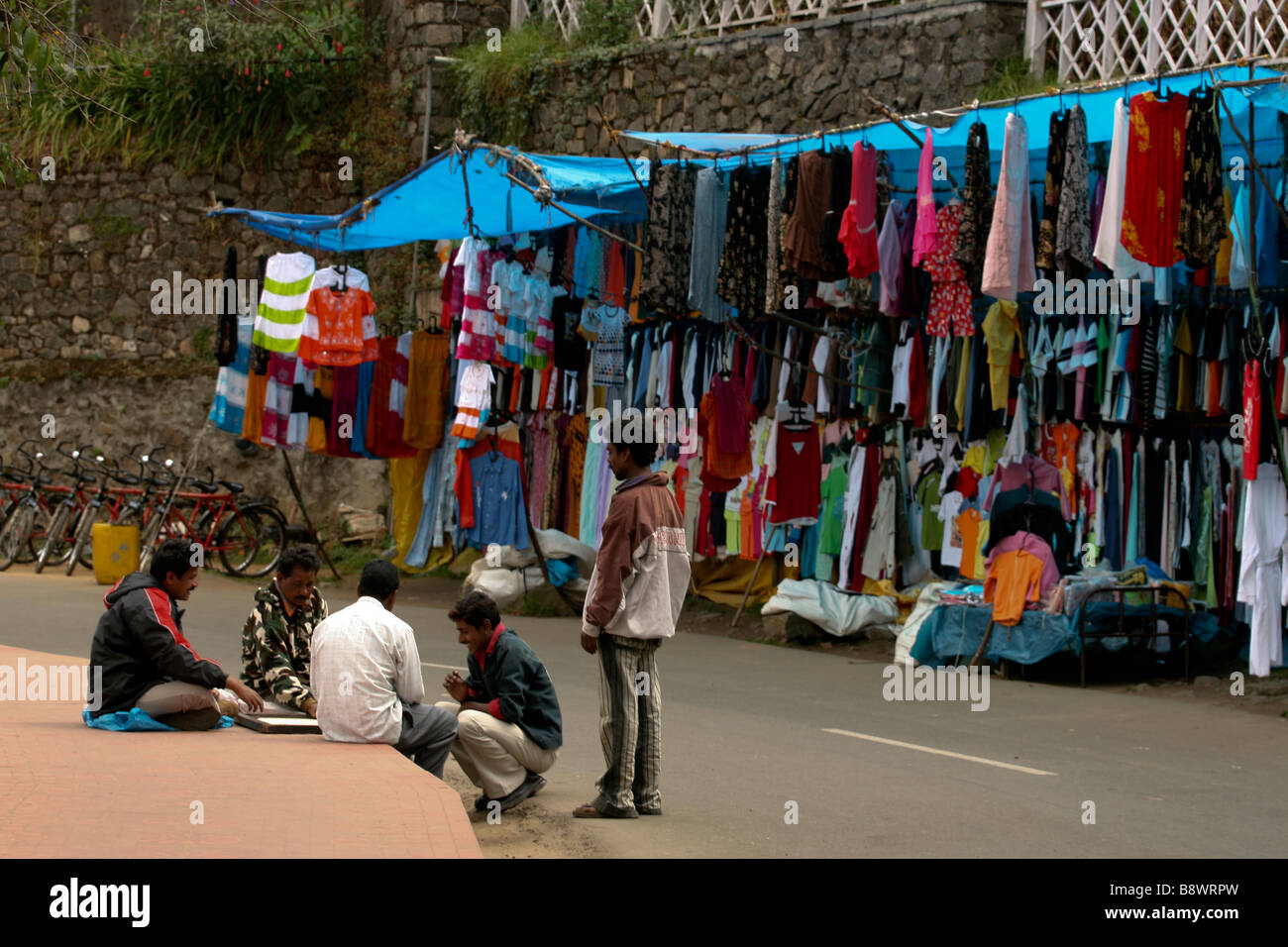 Roadside sellers hi-res stock photography and images - Alamy