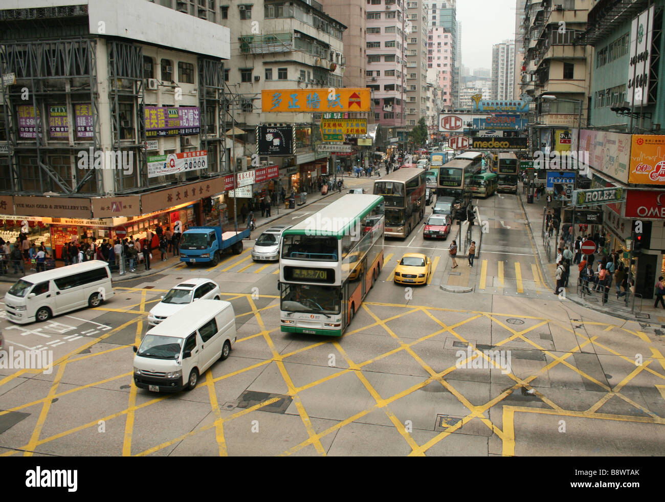 Elevated view of busy intersection in Hong Kong April 2008 Stock Photo ...