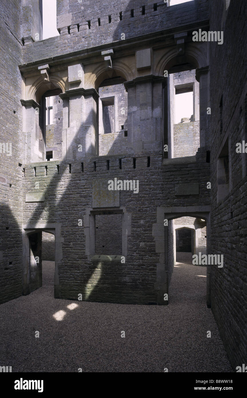 Elizabethan era photograph hi-res stock photography and images - Alamy