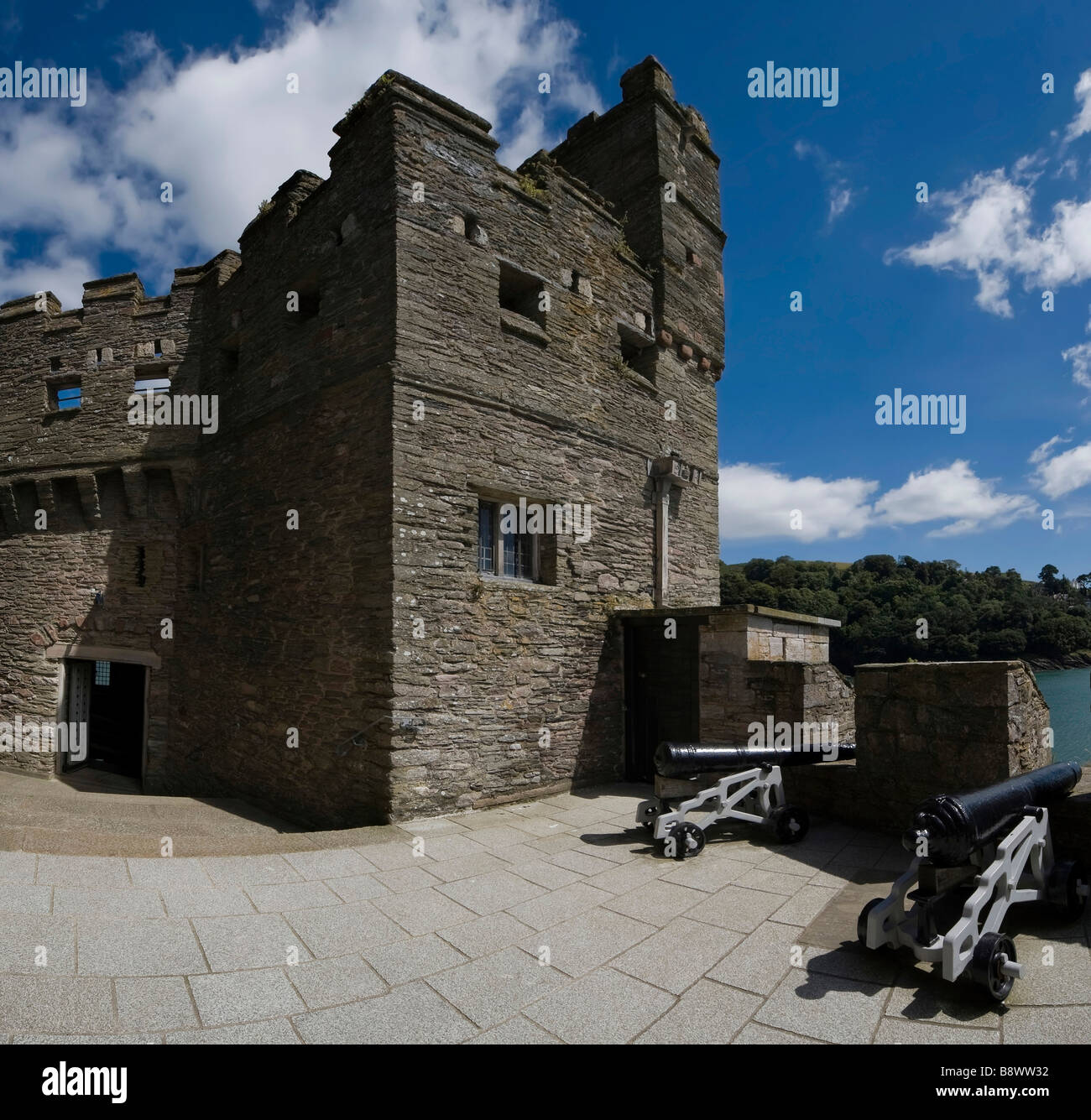 dartmouth castle on the estuary of the river dart devon Stock Photo - Alamy