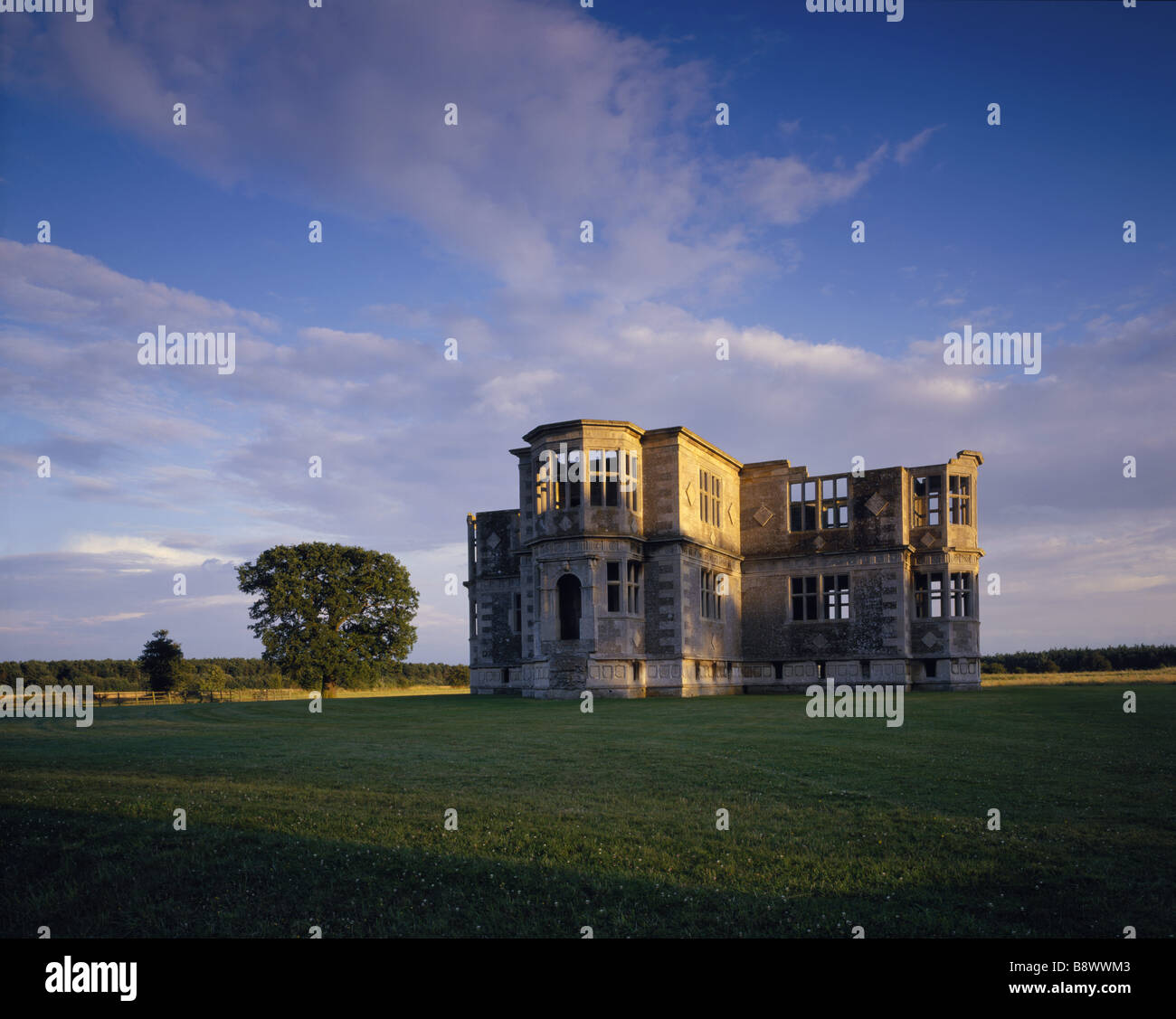 Elizabethan era photograph hi-res stock photography and images - Alamy