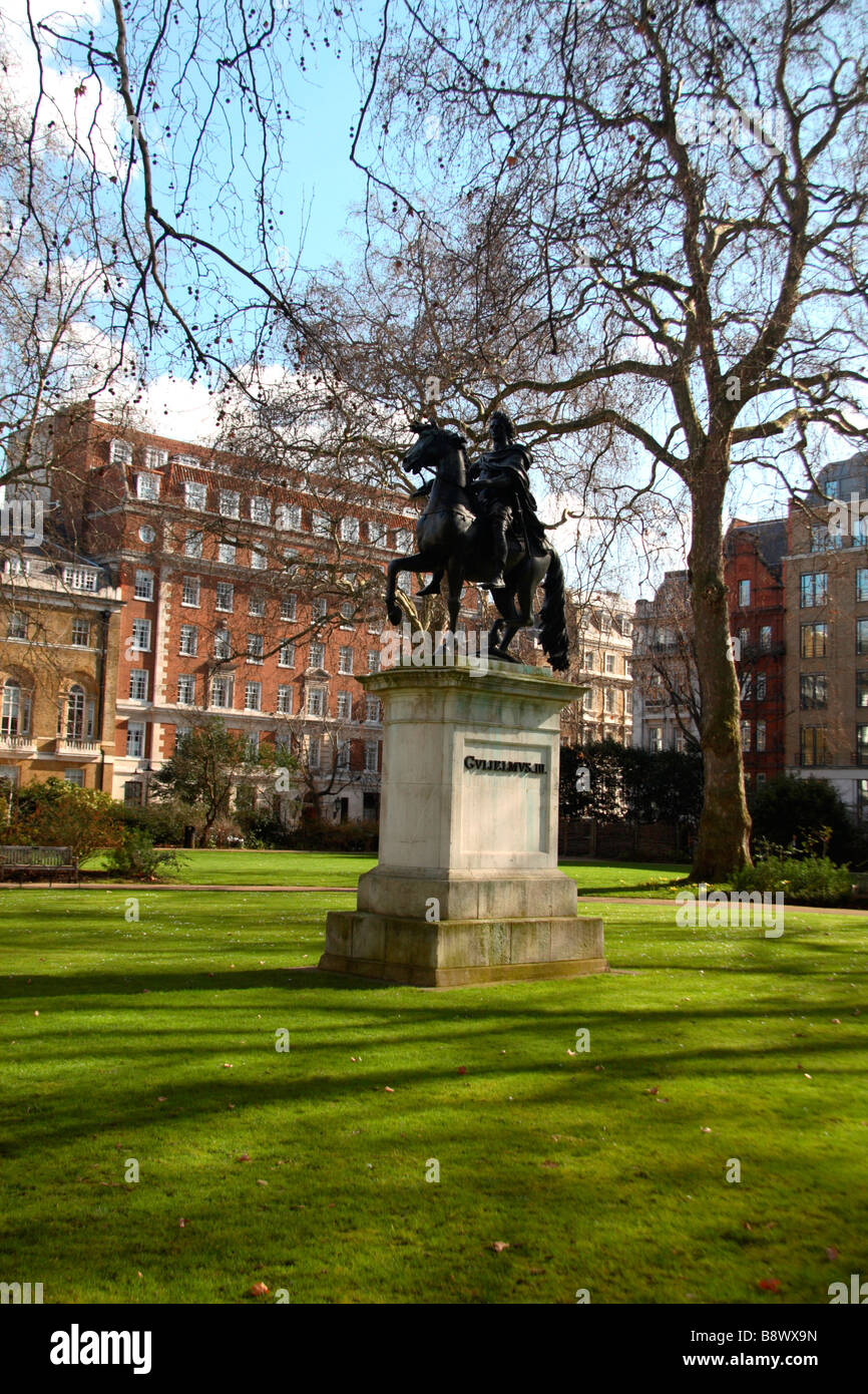 A statue of William III in the centre of St James's Square, London ...