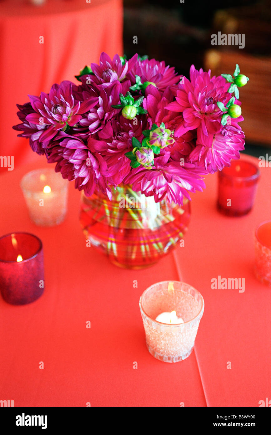 Wedding Flowers. Colourful flowers at a wedding banquet Stock Photo - Alamy