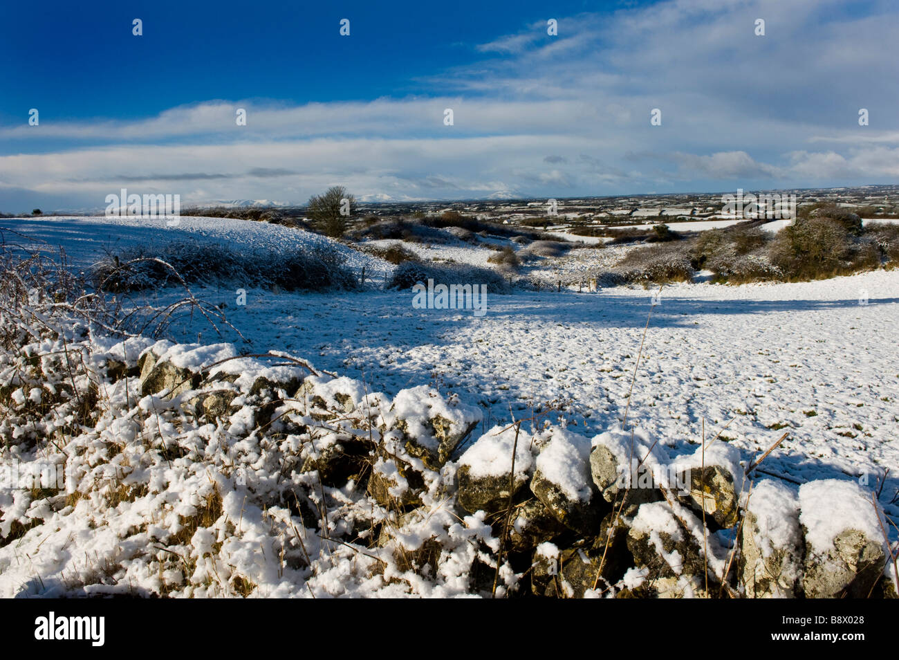 Snowfall ireland hi-res stock photography and images - Alamy