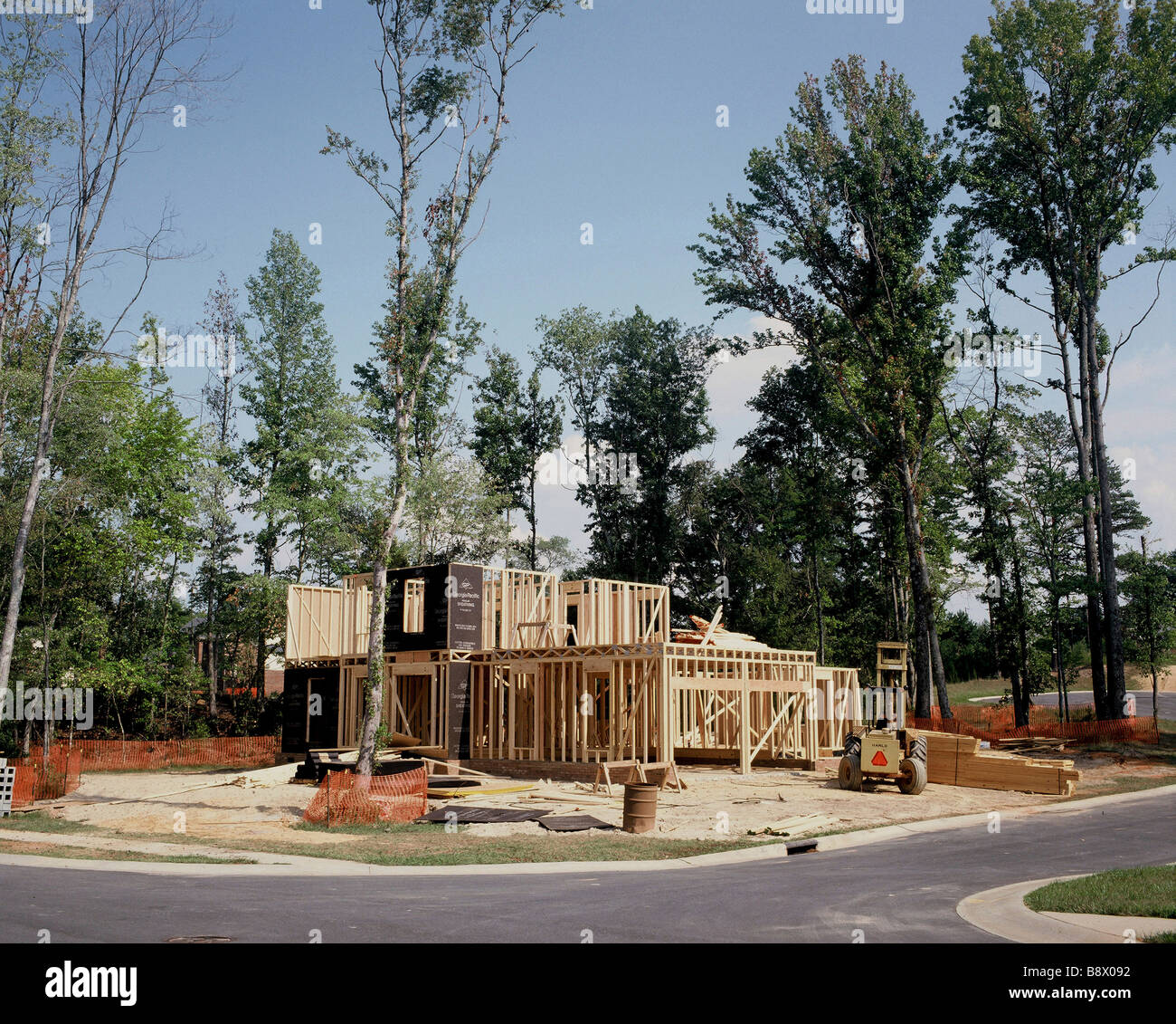 Incomplete house on the roadside Stock Photo - Alamy